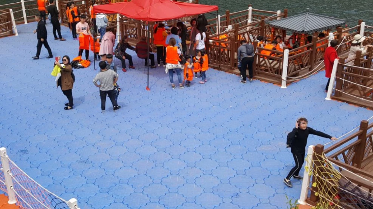 Dermaga Apung dari Kubus Apung HDPE